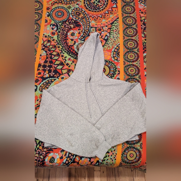 ALO Yoga | Tops | Alo Yoga Cropped Box Hoodie | Poshmark